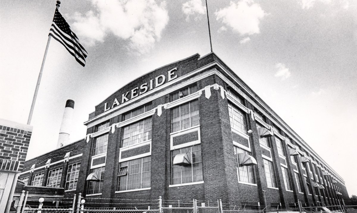 ‘Governor’ Mulqueen Helped Keep WWII Electric Power on in Milwaukee ...