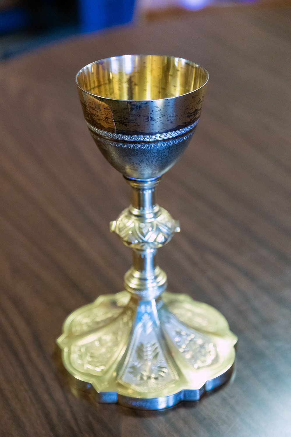 Priest’s first-Mass chalice returned after 114 years | The Hanneman Archive